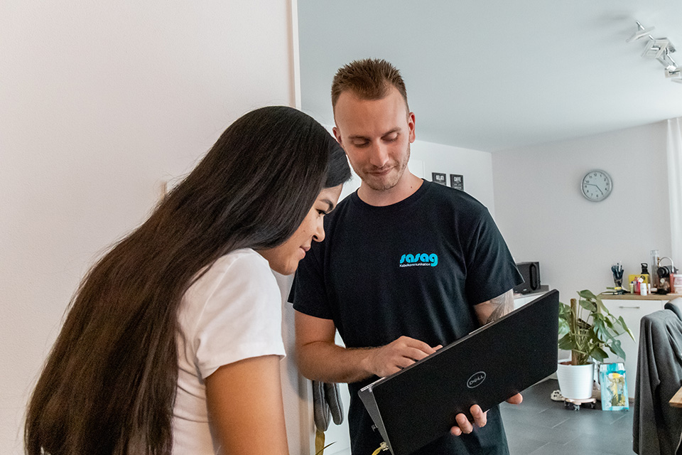 Vor-Ort-Support — Wir kommen zu Ihnen nach Hause — sasag.ch